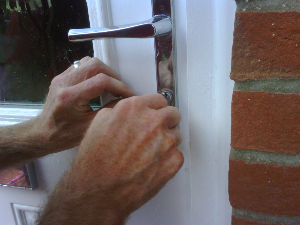 Emergency Locksmith - Redlocks Locksmiths